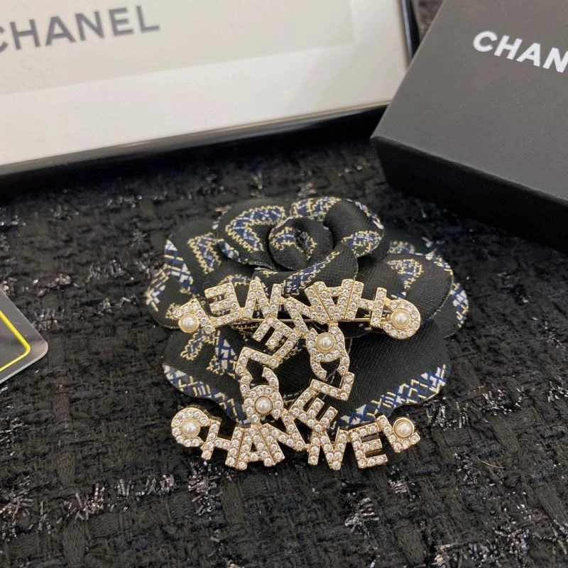 Brand-original Chanel Brooches
