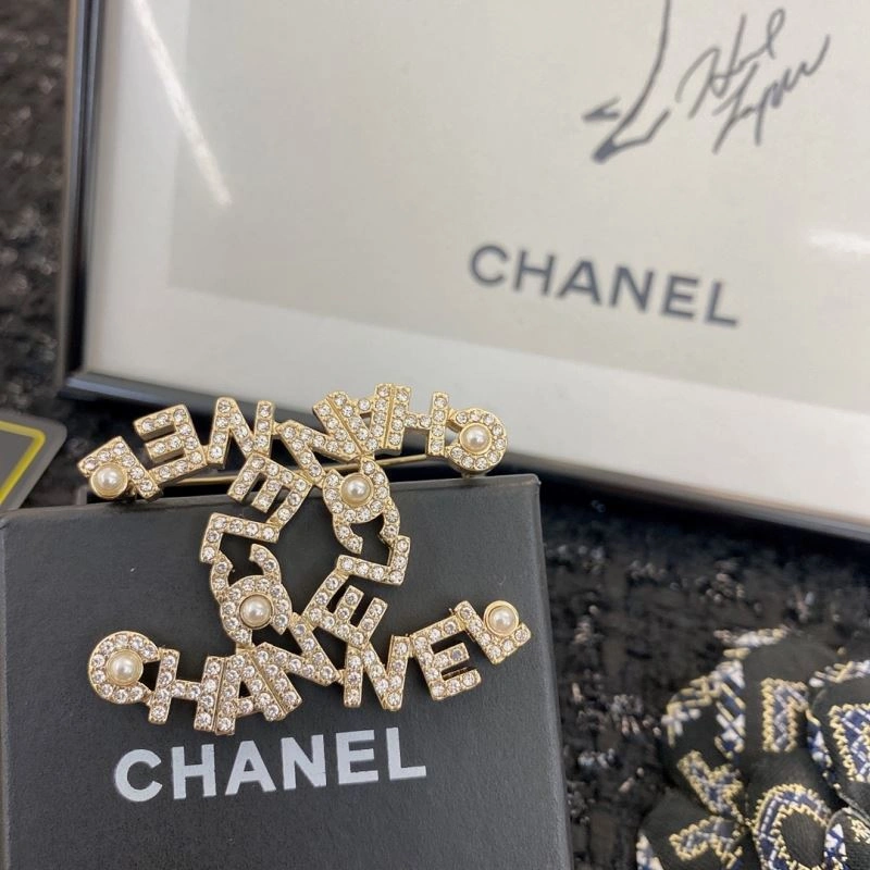Brand-original Chanel Brooches
