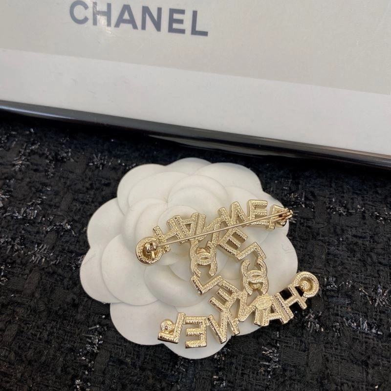 Brand-original Chanel Brooches