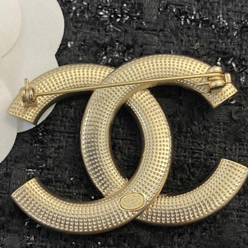 High accuracy Chanel Brooches