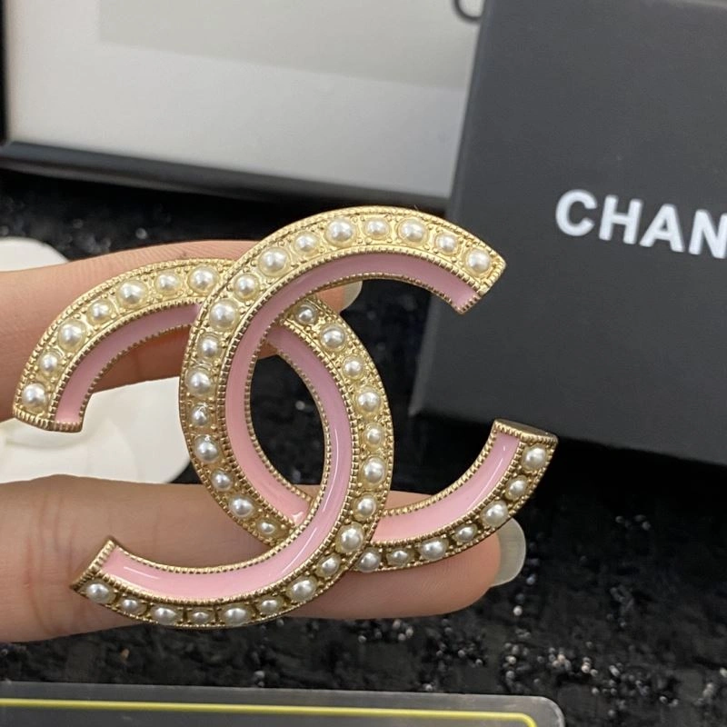 High accuracy Chanel Brooches