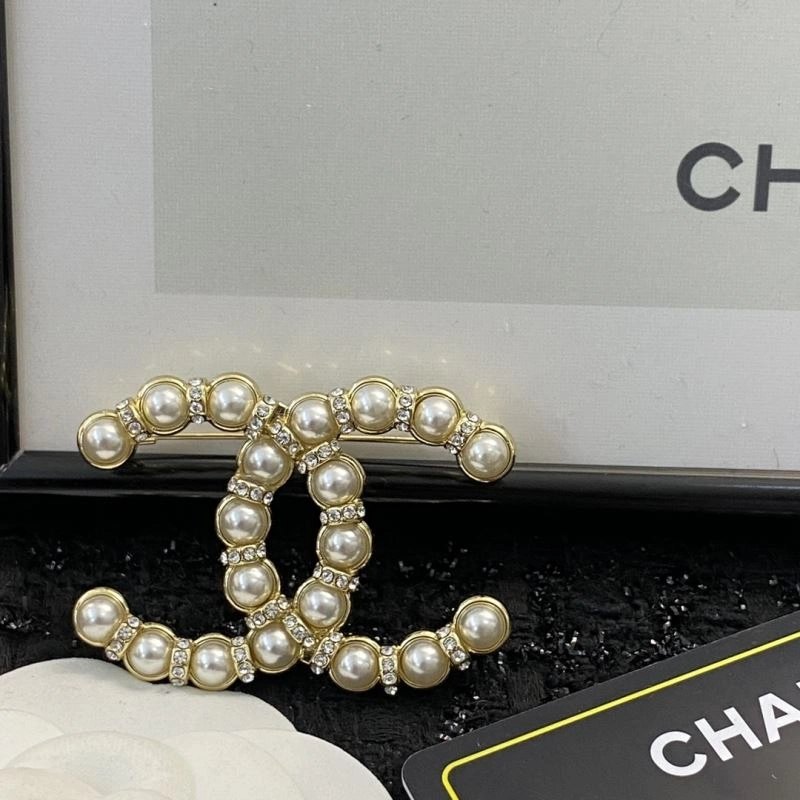 High accuracy Chanel Brooches