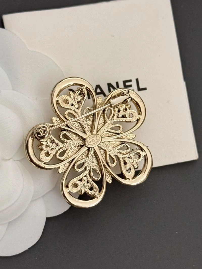 High fidelity Chanel Brooches