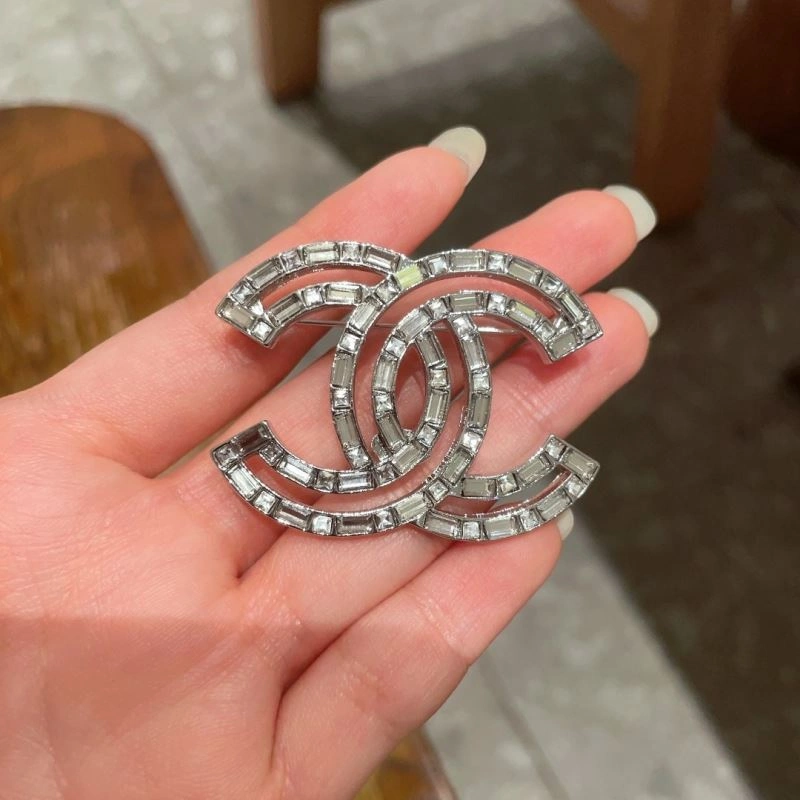 Exact replica Chanel Brooches