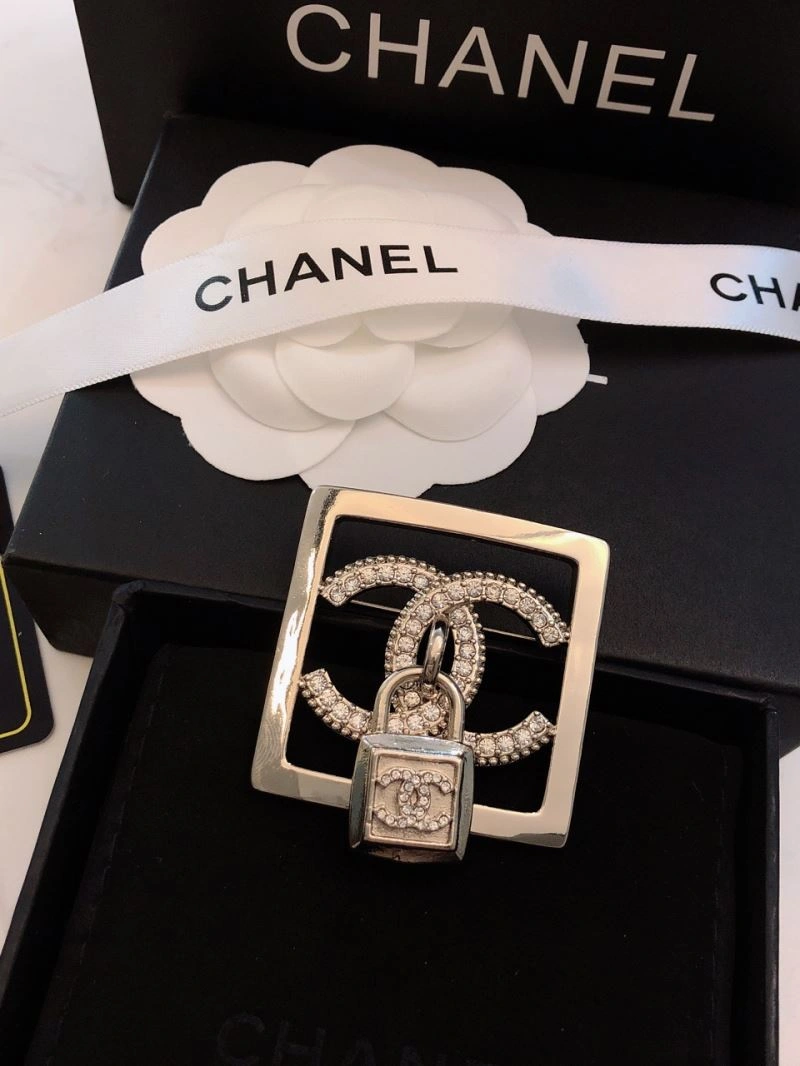 1:1 copy Chanel Brooches