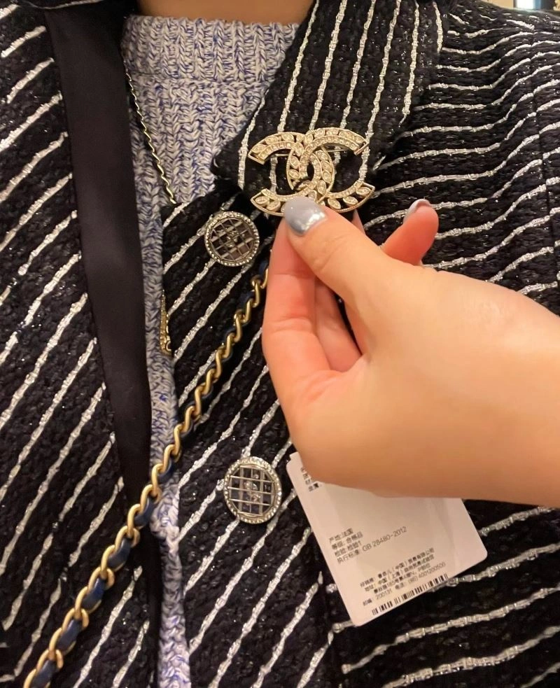 Brand-authenticated Chanel Brooches