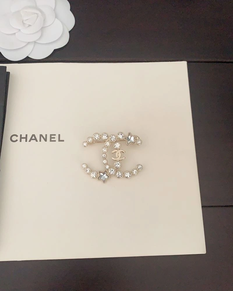 Bargain Chanel Brooches