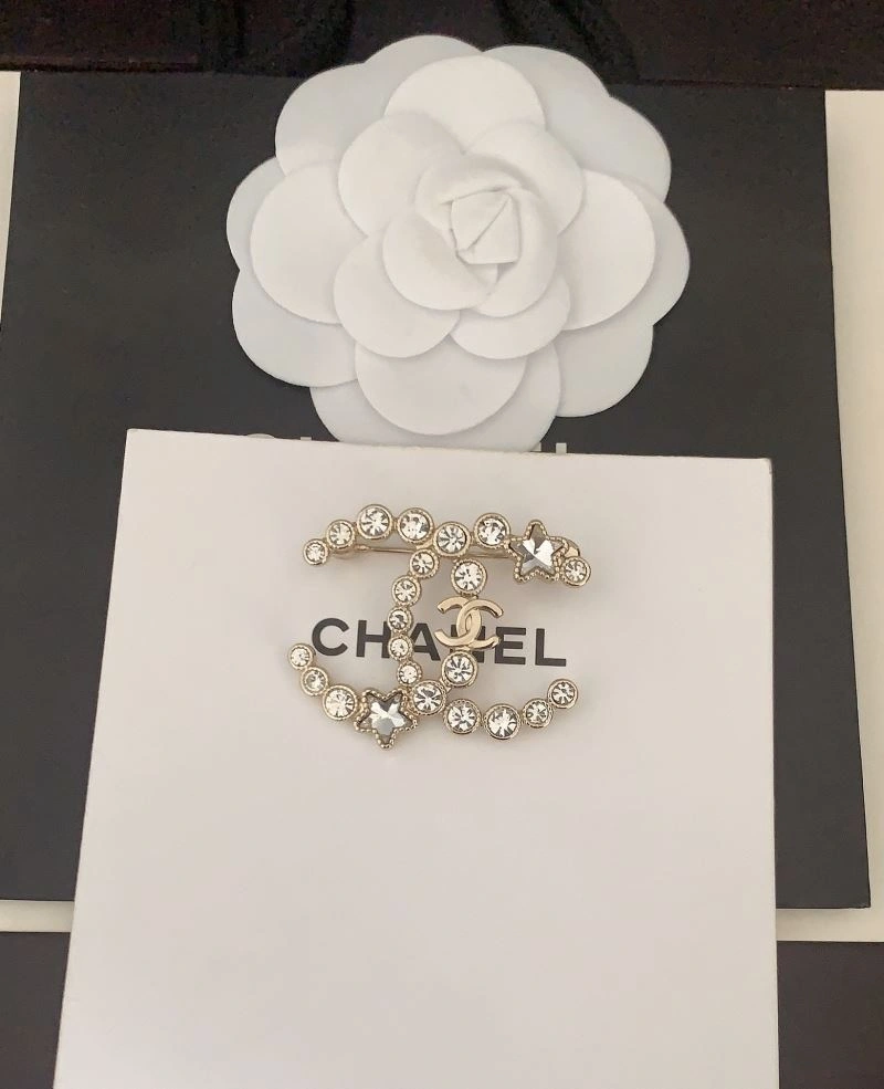 Bargain Chanel Brooches