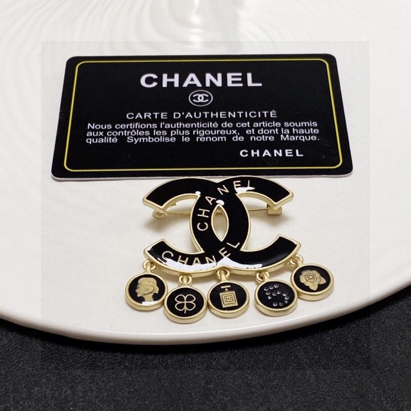 High fidelity Chanel Brooches