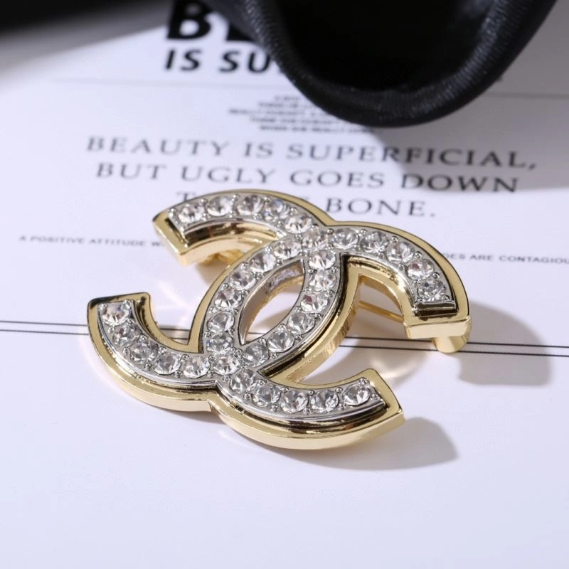 High fidelity Chanel Brooches
