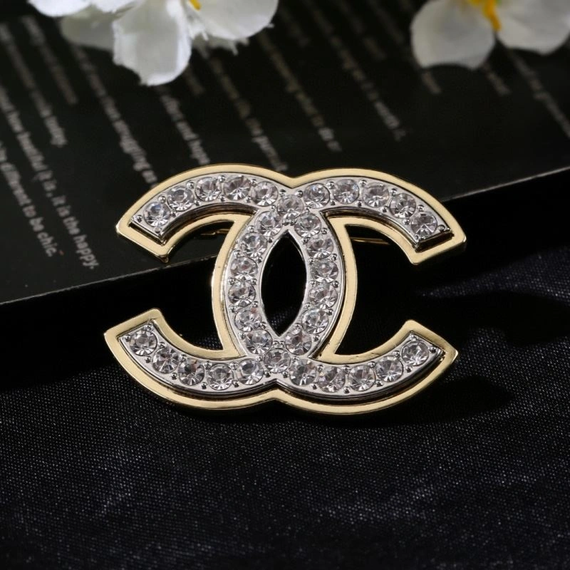 High fidelity Chanel Brooches