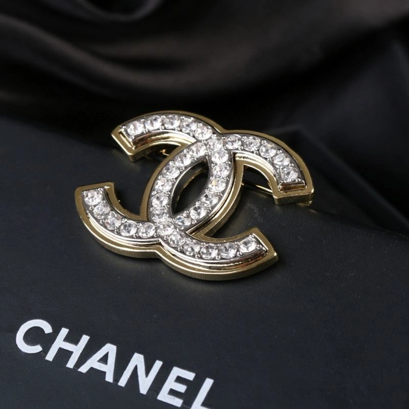 High fidelity Chanel Brooches