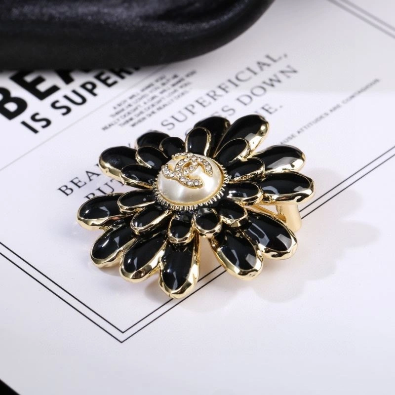Precise copy Chanel Brooches