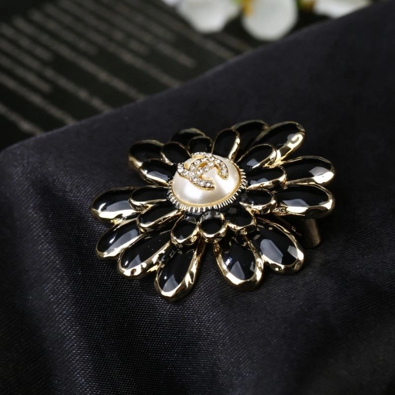 Precise copy Chanel Brooches