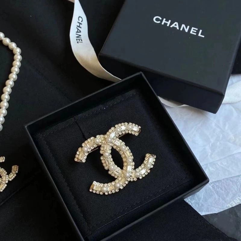 Exact replica Chanel Brooches