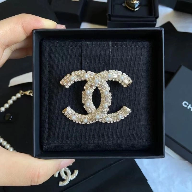 Exact replica Chanel Brooches
