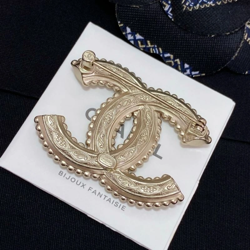 Brand-original Chanel Brooches