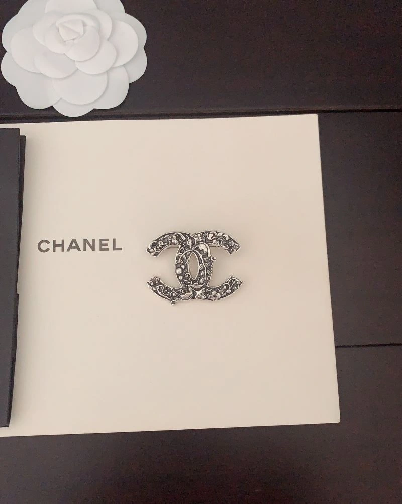 Official Chanel Brooches
