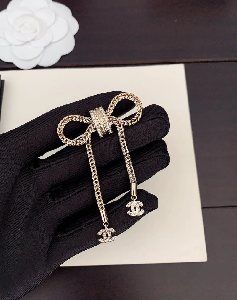 Official Chanel Brooches