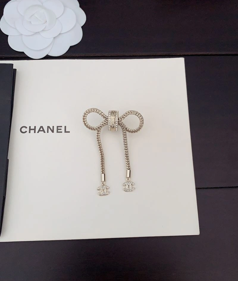 Official Chanel Brooches