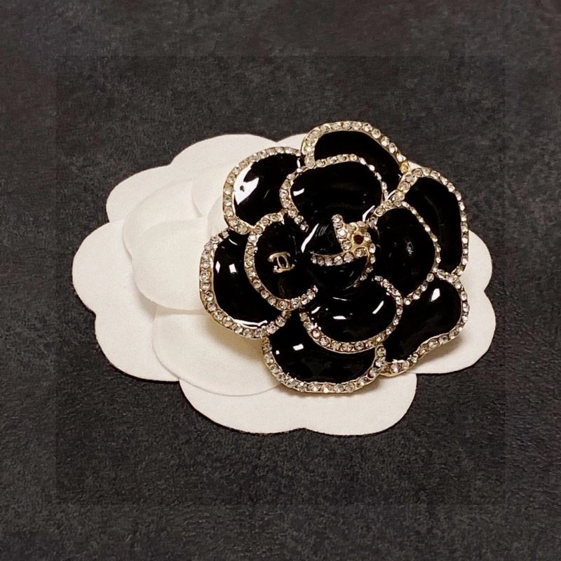 Brand-original Chanel Brooches