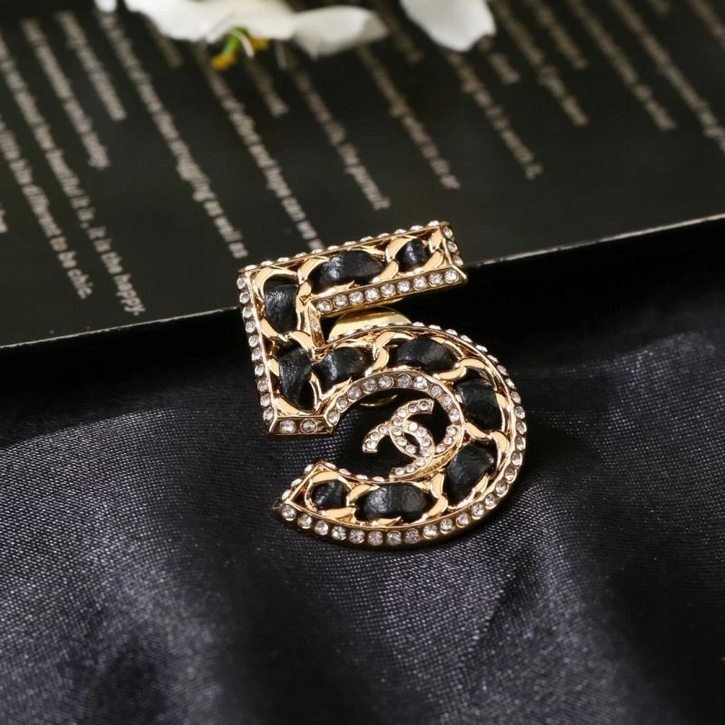 High accuracy Chanel Brooches