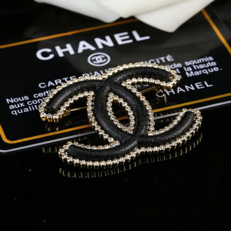 Top match Chanel Brooches