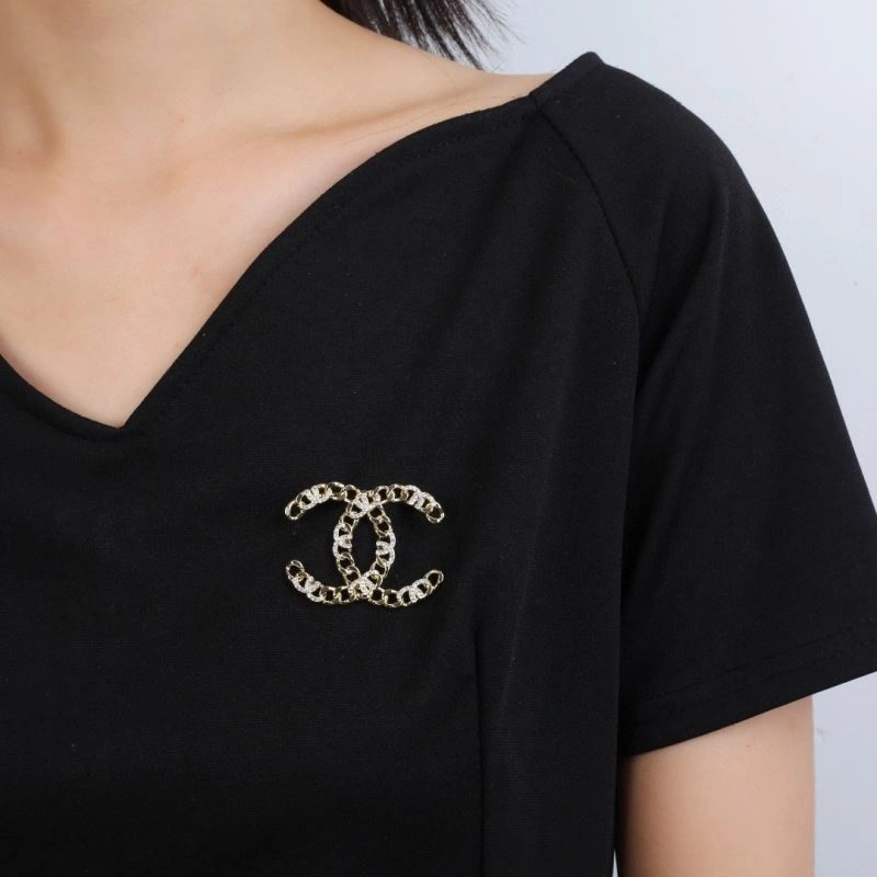 Legit Chanel Brooches