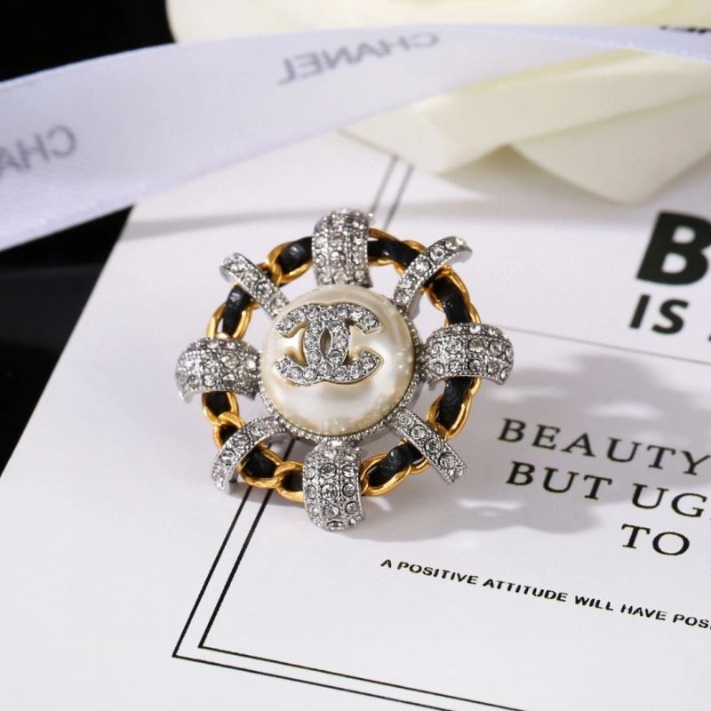 High accuracy Chanel Brooches