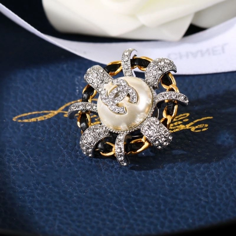 High accuracy Chanel Brooches