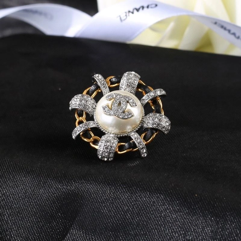 High accuracy Chanel Brooches