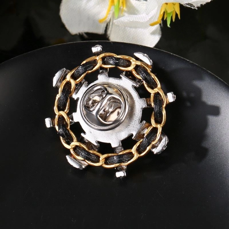 High accuracy Chanel Brooches