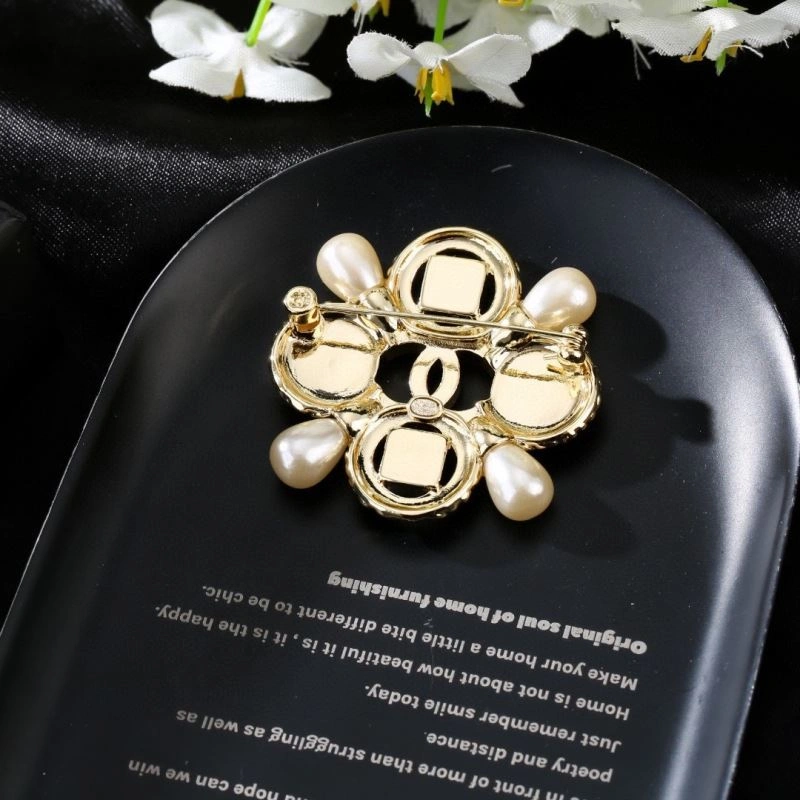 Brand-original Chanel Brooches