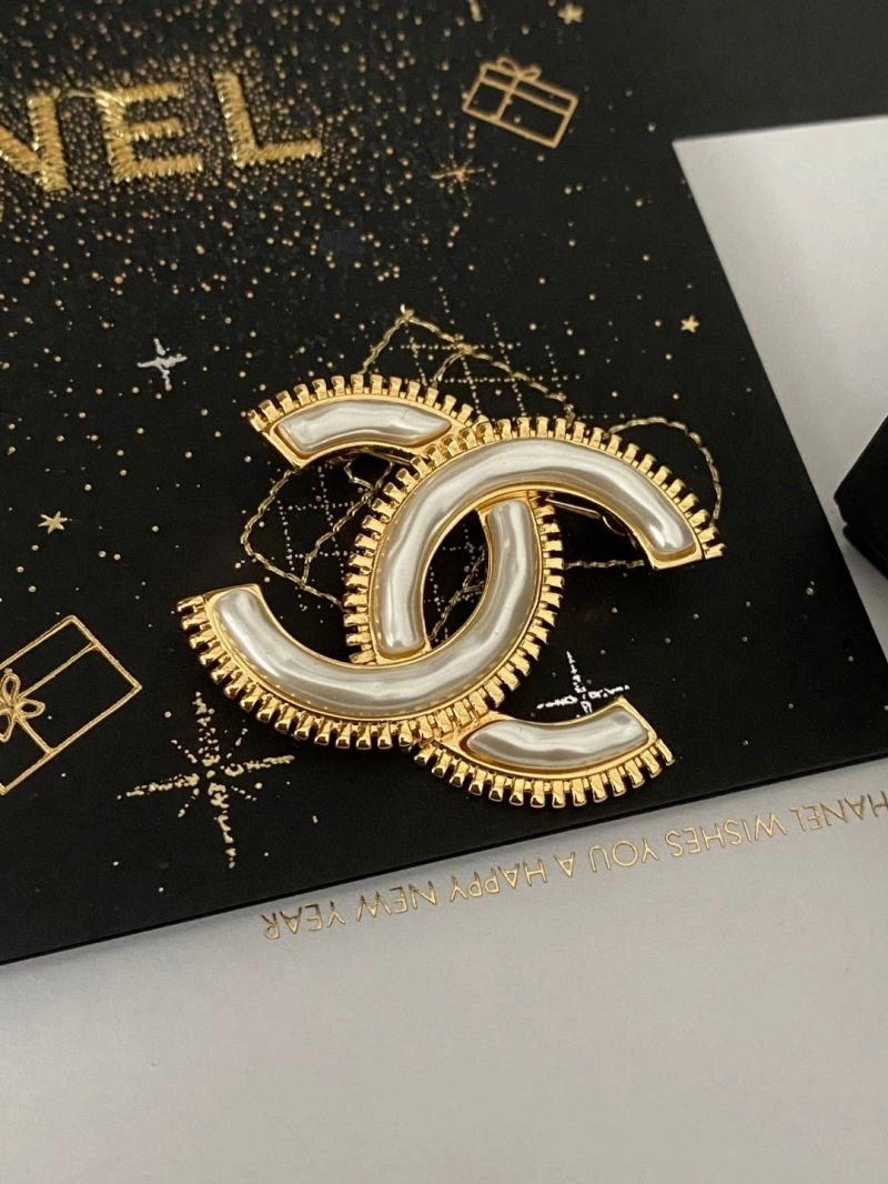 Brand-original Chanel Brooches