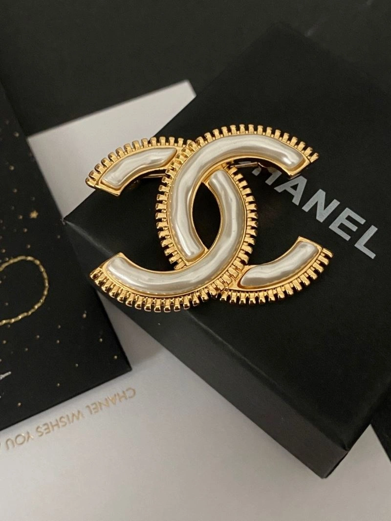 Brand-original Chanel Brooches