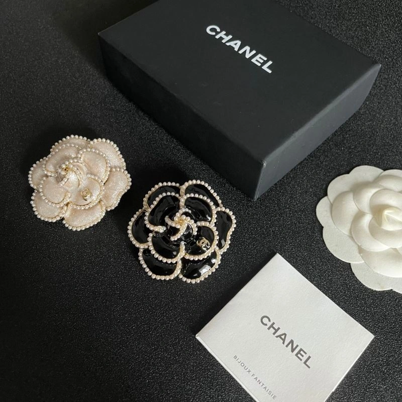 Legit Chanel Brooches