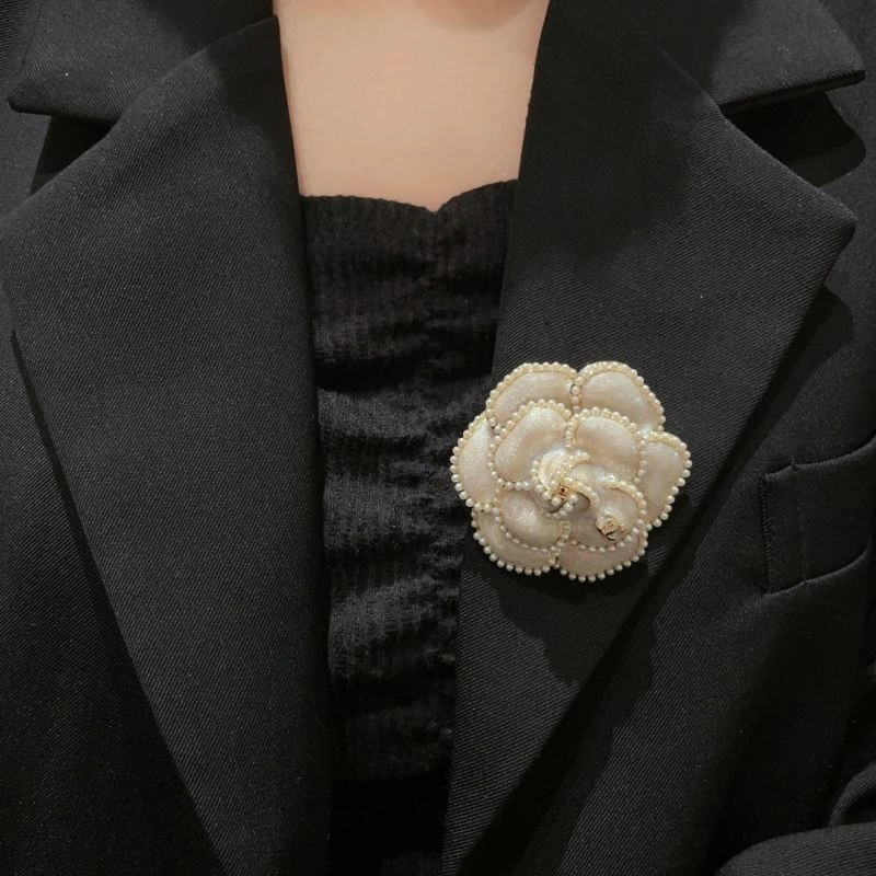 Legit Chanel Brooches