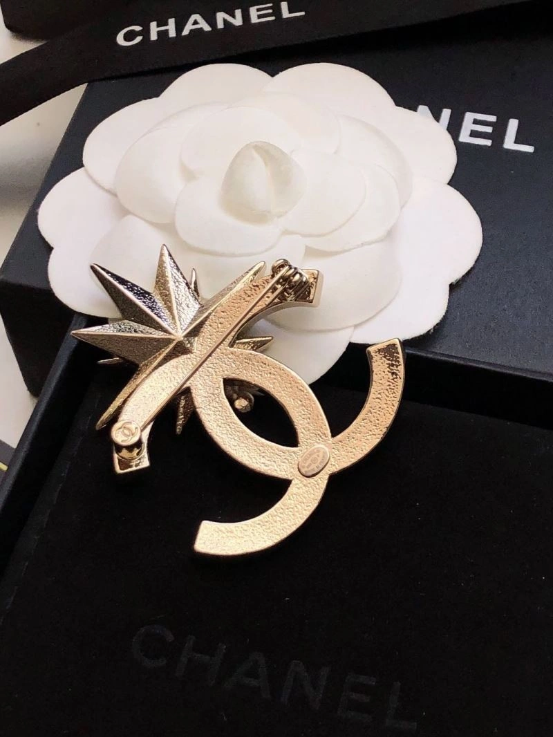 Accurate model Chanel Brooches