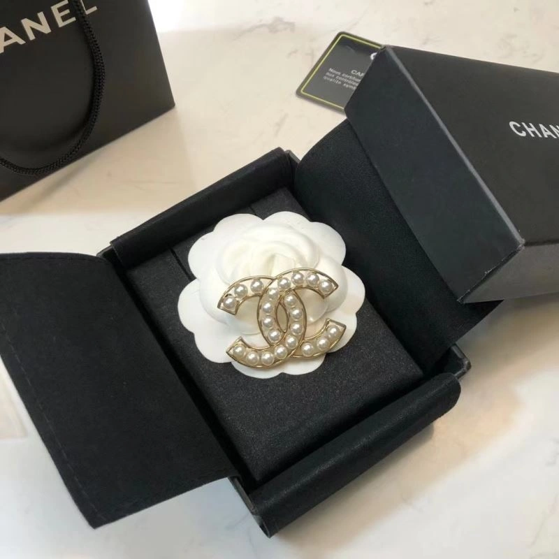 High accuracy Chanel Brooches