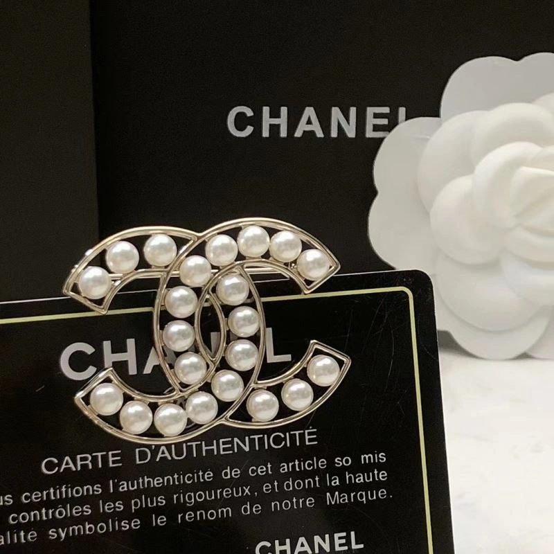 High accuracy Chanel Brooches