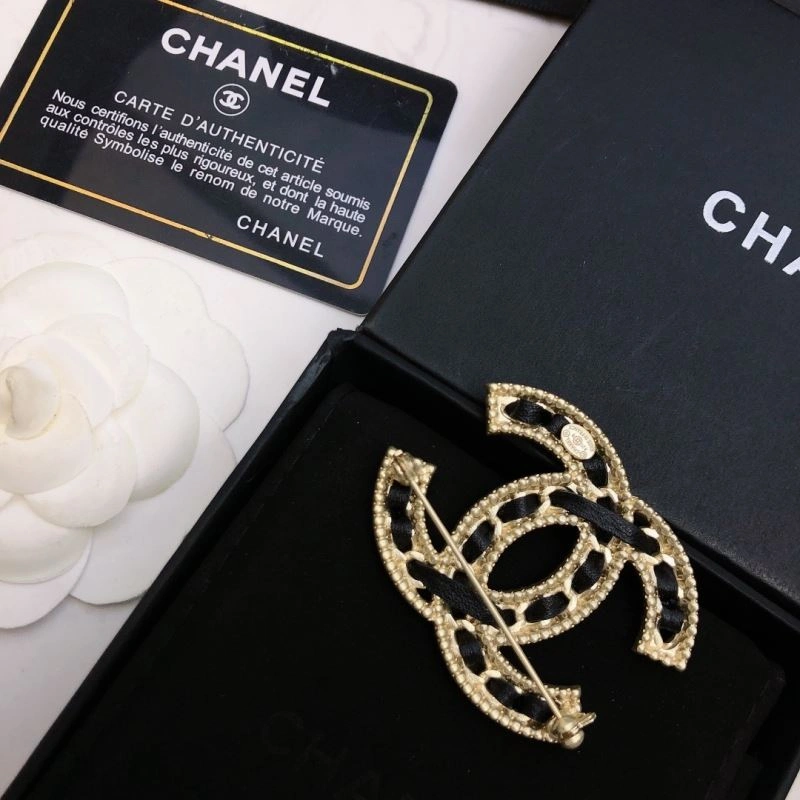 Brand-original Chanel Brooches