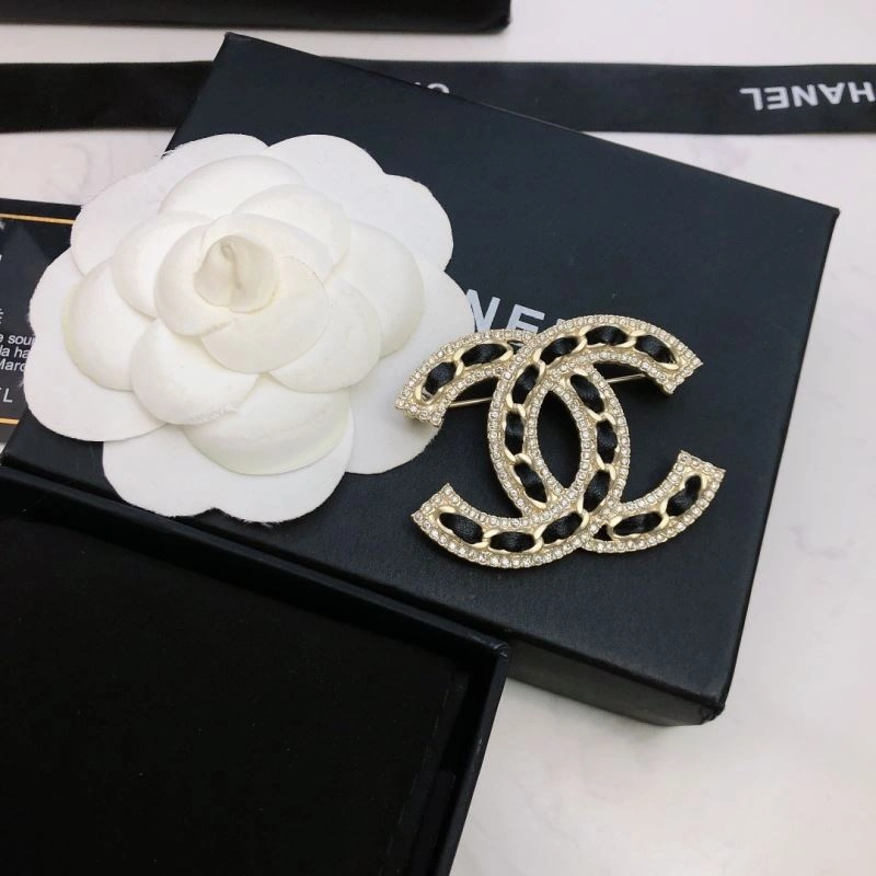 Brand-original Chanel Brooches