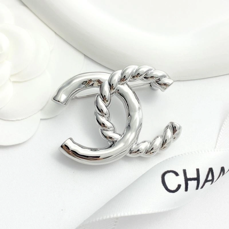 High accuracy Chanel Brooches