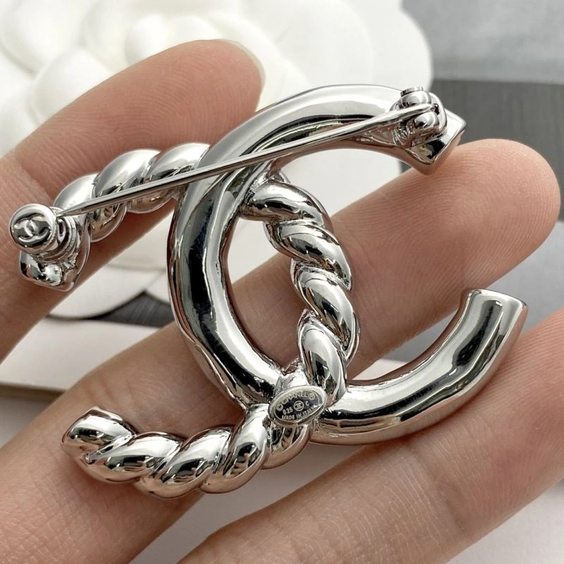 High accuracy Chanel Brooches