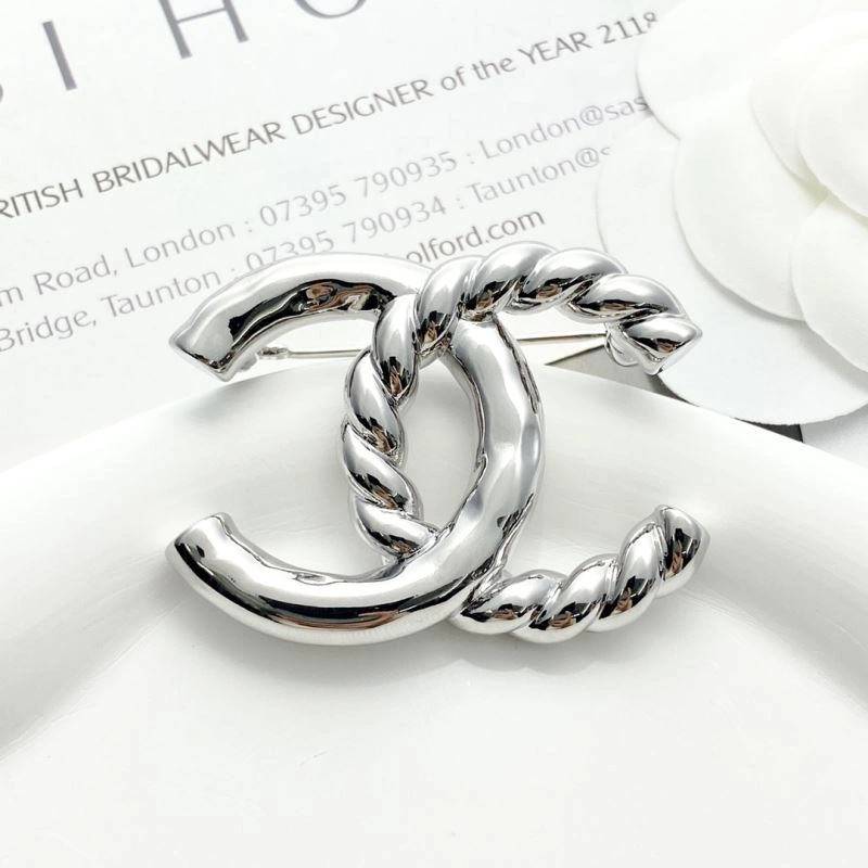 High accuracy Chanel Brooches