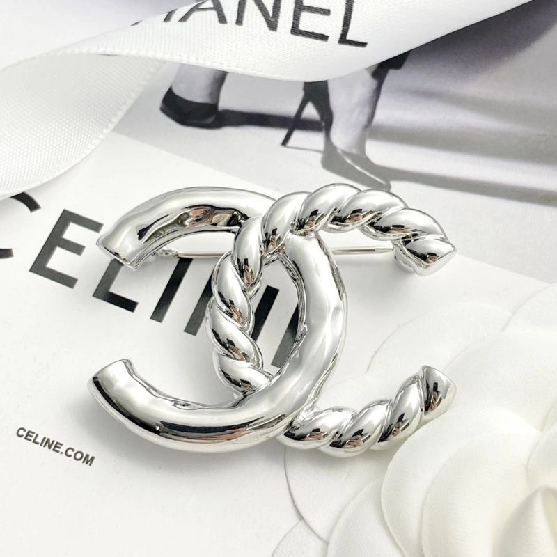 High accuracy Chanel Brooches