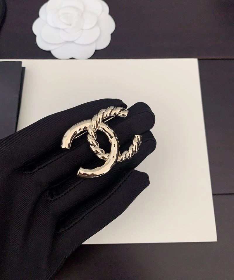 Official Chanel Brooches