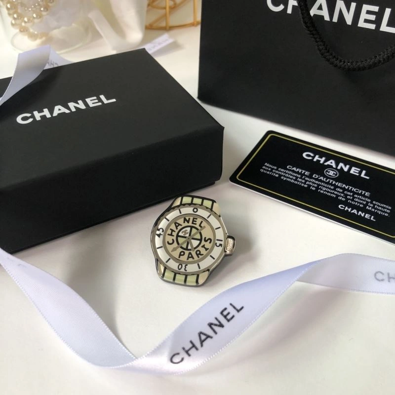High fidelity Chanel Brooches