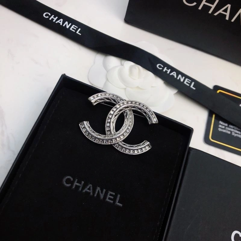 Brand-original Chanel Brooches