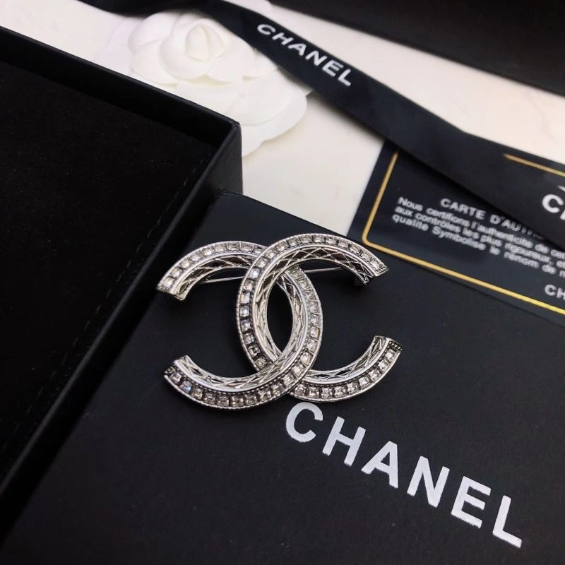 Brand-original Chanel Brooches